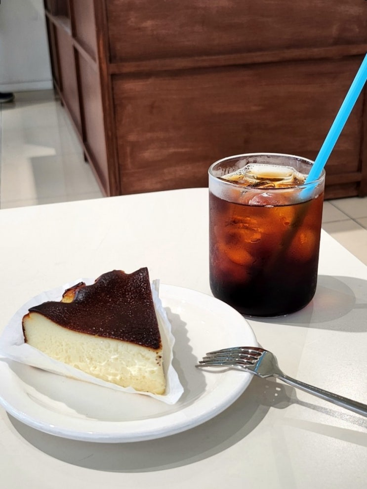 청량리역 디저트 카페 딜리디저트 홀케이크 주문 가능한 청량리 케이크 맛집 네이버 블로그