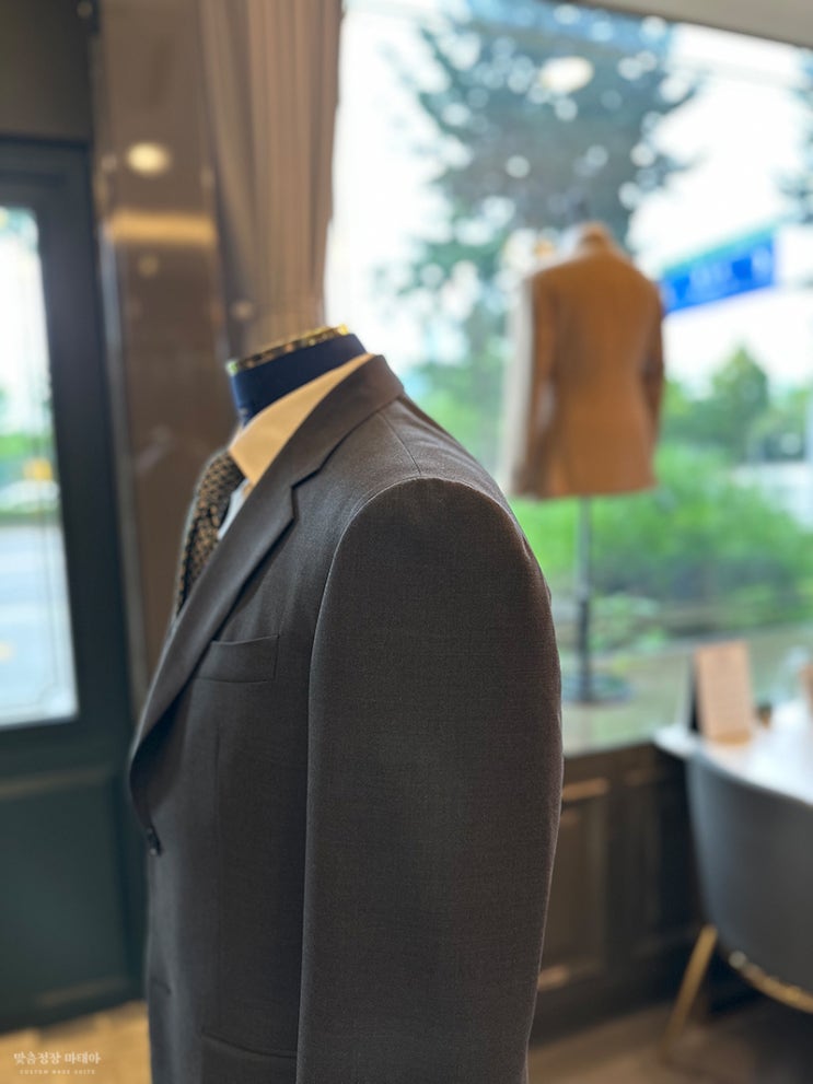 [분당 맞춤정장] 마태아 스카발 이튼 컬렉션(SCABAL : ETON)으로 제작한 그레이 싱글 브레스티드 수트입니다. : 네이버 블로그