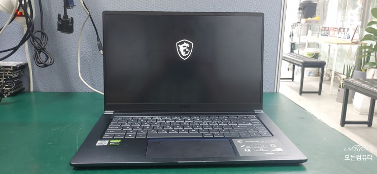 Msi 노트북 힌지파손으로 액정케이스 벌어지는증상 수리 Prestige 15 A10sc 힌지수리 네이버 블로그