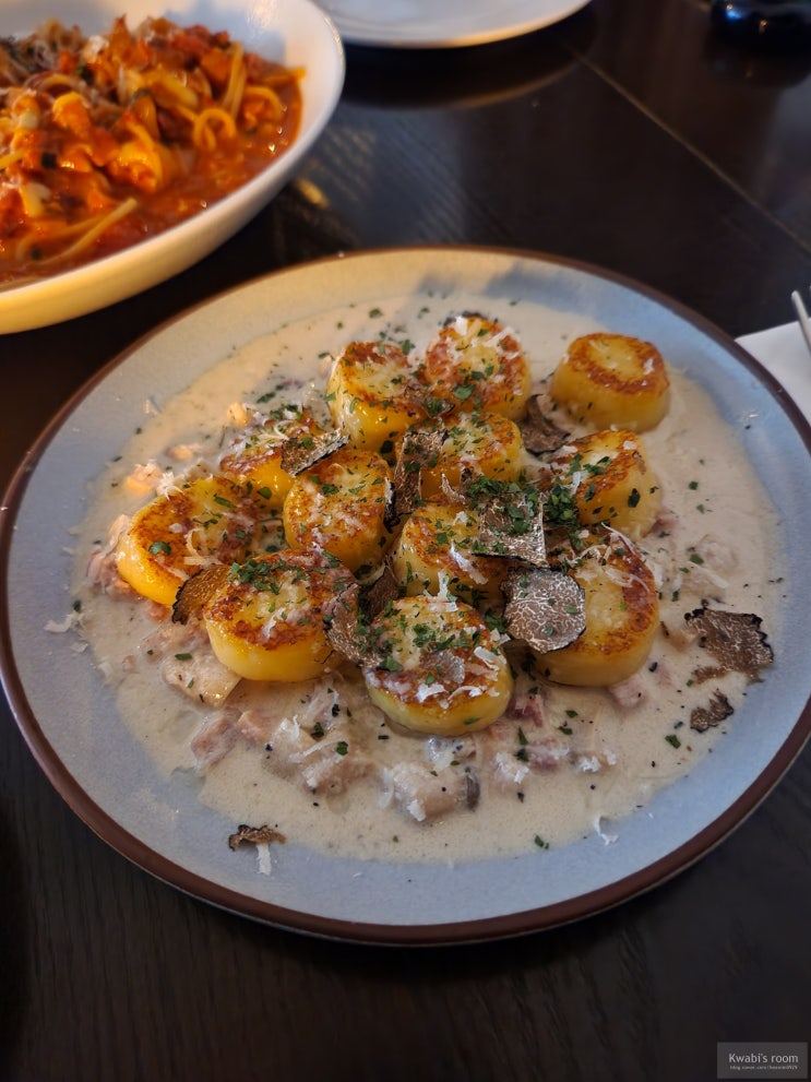 코르바니 선릉 선릉 맛집 선릉 소개팅 장소로 추천하는 이탈리안 레스토랑 트러플뇨끼 아마트리치아나 후기 네이버 블로그