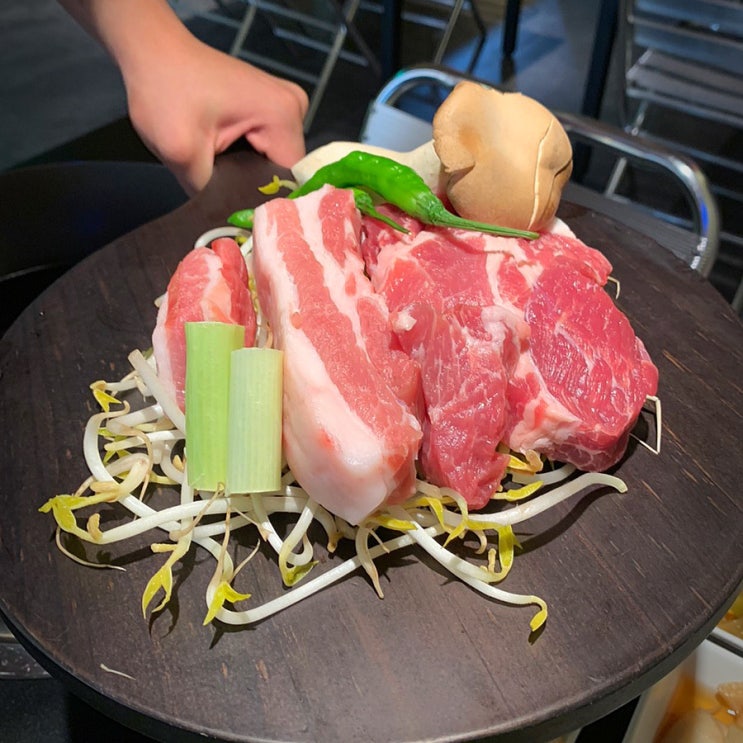 서면 고기 맛집 추천 부드러운 목살과 삼겹살 그리고 친절함까지 서면 무의식” 네이버 블로그