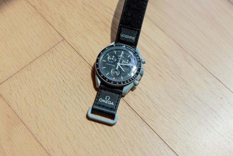 OMEGA X SWATCH (오메가 X 스와치) 바이오 세라믹 문스와치, 문 와치 / SO33100 개봉기 feat ...