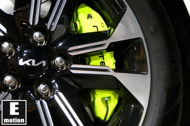 KA4 카니발 하이리무진 - 네오테크 NF 4P EX 브레이크 튜닝 / 시흥 이모션 : 네이버 블로그