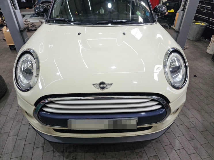 미니쿠퍼 3세대 5도어 (F55) 디젤 진동댐퍼 세트 교환 : 네이버 블로그