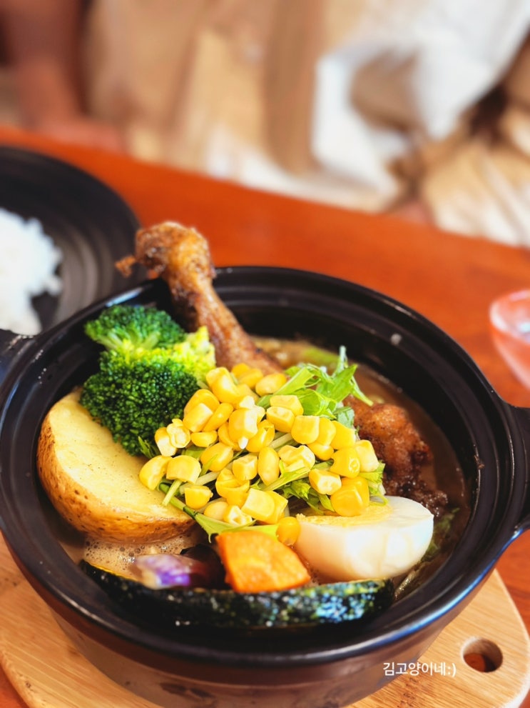 일본 홋카이도 삿포로 여행 후라노비에이투어후라노 맛집후라노 커리앤바 잼스프커리 잼 바리스타트 커피230725