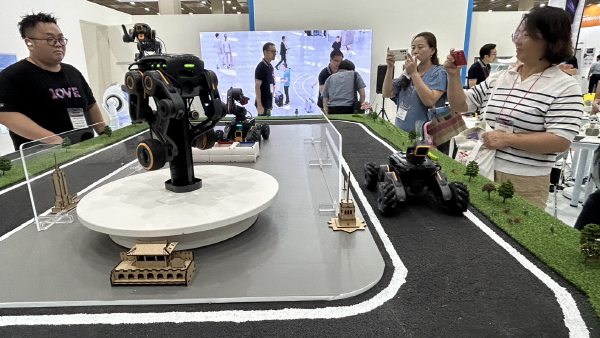 제이엠로보틱스, 인공지능 교육용 로봇 'UGOT' 첫 공개 : 네이버 블로그