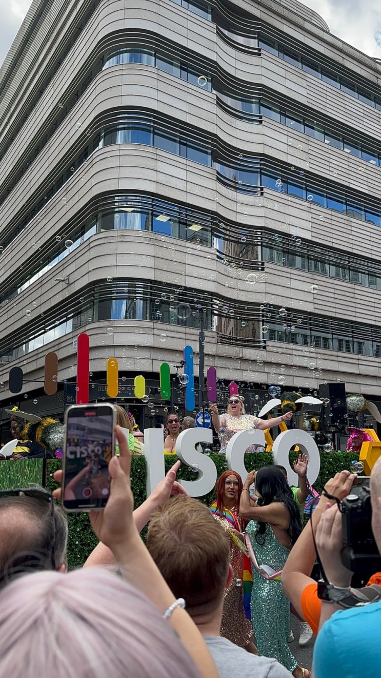 🇬🇧 영국 여행 | 🏳️‍🌈🏳️‍⚧️ 런던 퀴어퍼레이드 PRIDE LONDON Defying Gravity! 행진 루트 ...