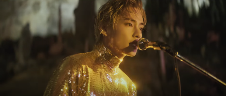 뷔 - Love Me Again (BTS 뷔 솔로곡) / 방탄소년단 V(뷔) 첫 솔로 앨범 레이오버 출격 (Solo Album ...