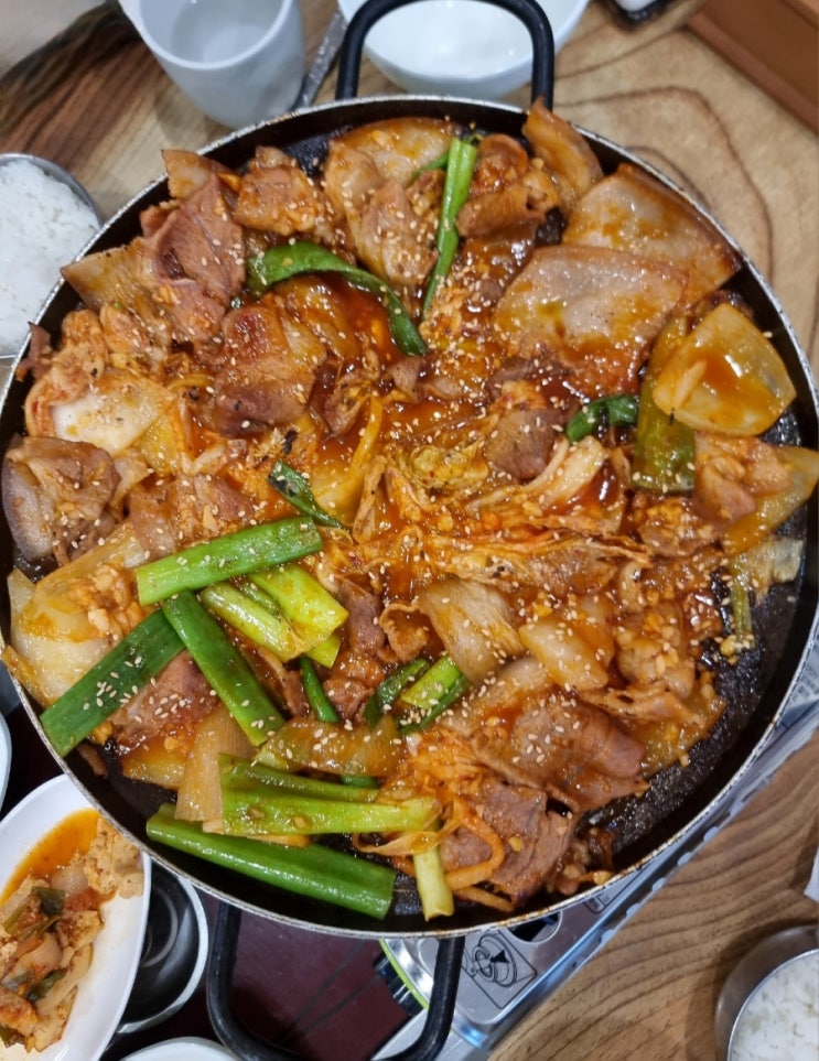 북창동 숨은맛집 제일회관에서 돼지고추장찌개와 주물럭으로 점심식사 네이버 블로그