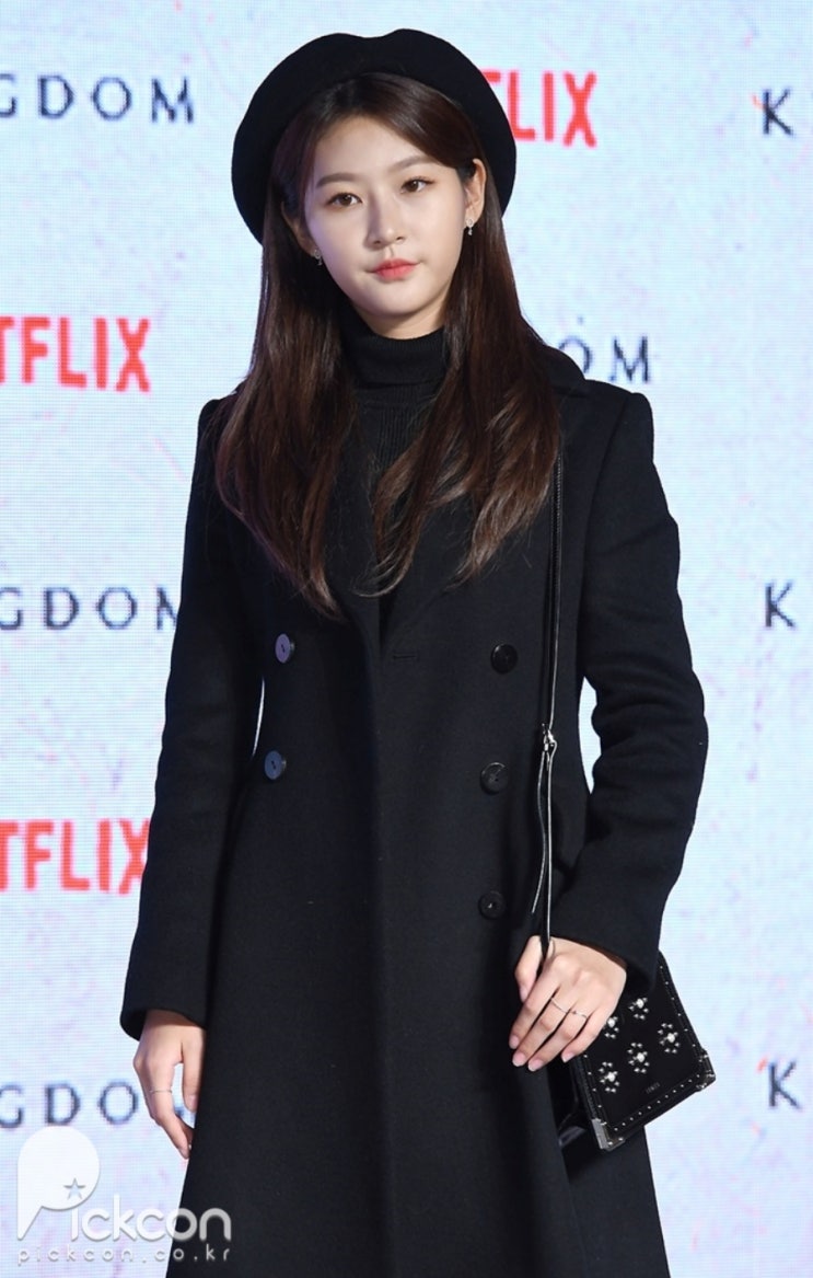 김새론, 음주운전 1년여 만에 본격 복귀…"불편하다vs유독 가혹" 갑론을박 : 네이버 블로그