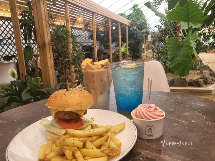 동물구경도하고 물놀이 모래놀이가능한 김해키즈카페 카페위드자연과함께 : 네이버 블로그