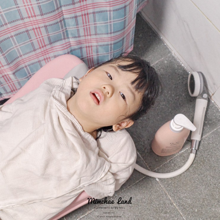 접이식 아기 샴푸의자 유아 머리감기 예민한아이 육아필수템 네이버 블로그