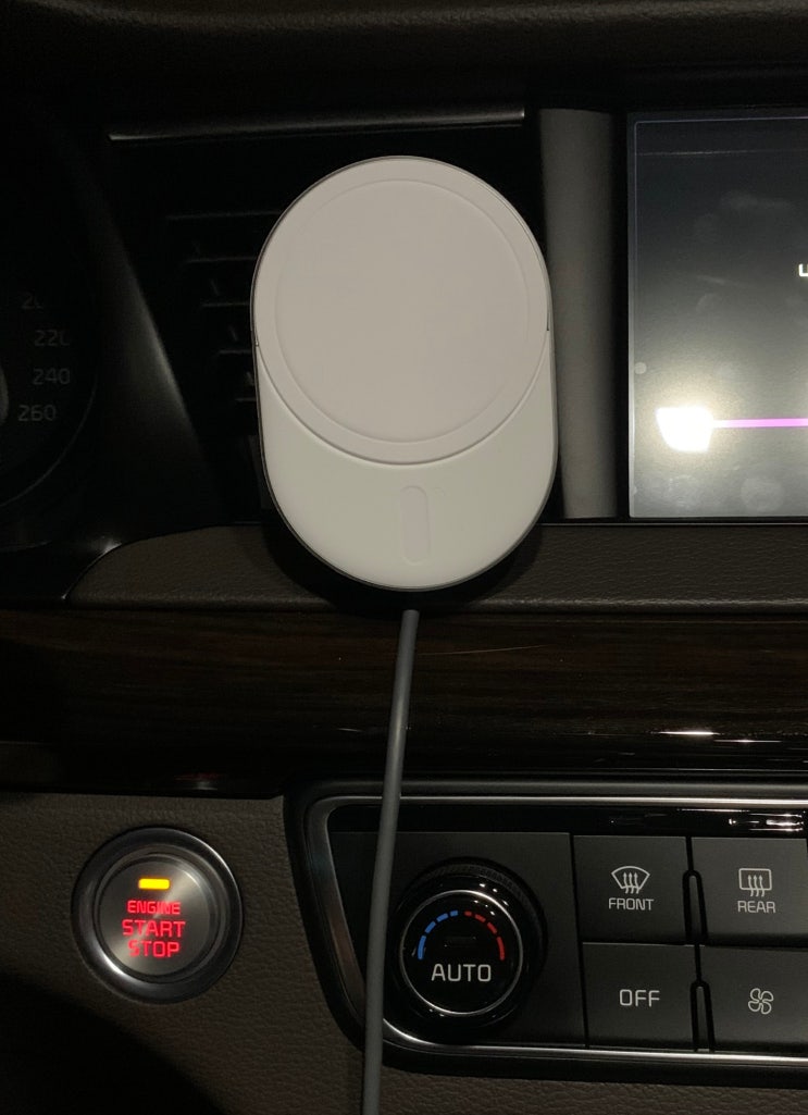 [내돈내산] 차량용 맥세이프 15W 충전기, 벨킨 부스트 차지 프로(WIC008) : 네이버 블로그