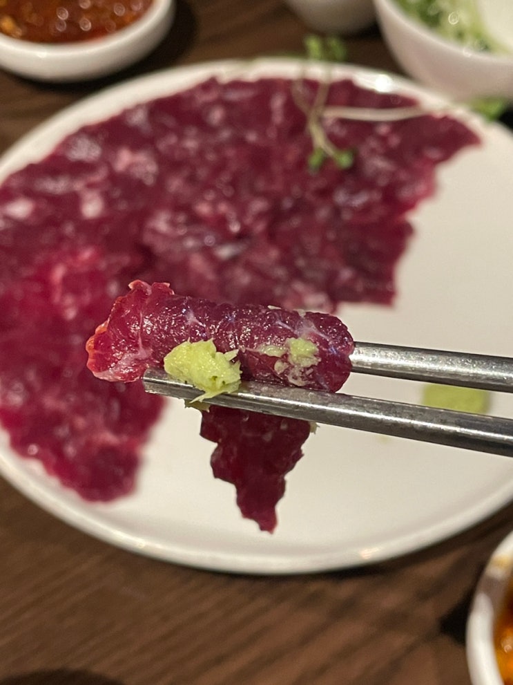 창원 상남동 맛집 신선한 한우 뭉티기 전문점 정성육회 상남점 네이버 블로그