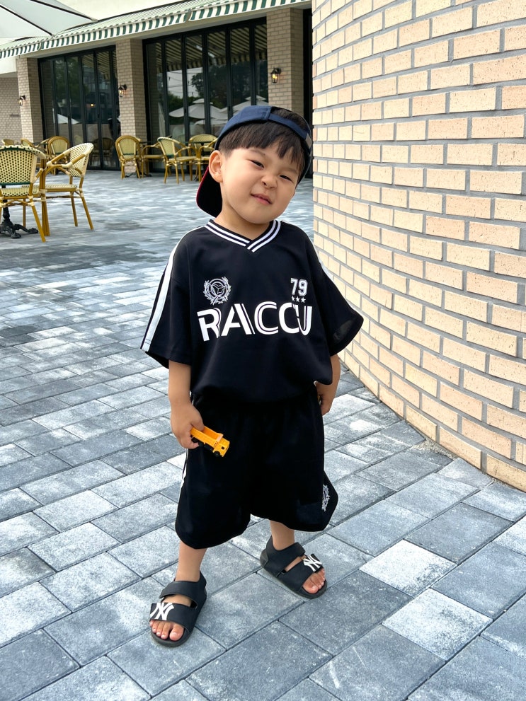 키즈옷 테이크이지키즈 키즈브랜드 싸커 져지 셋업 블랙 120사이즈 착용 후기 네이버 블로그
