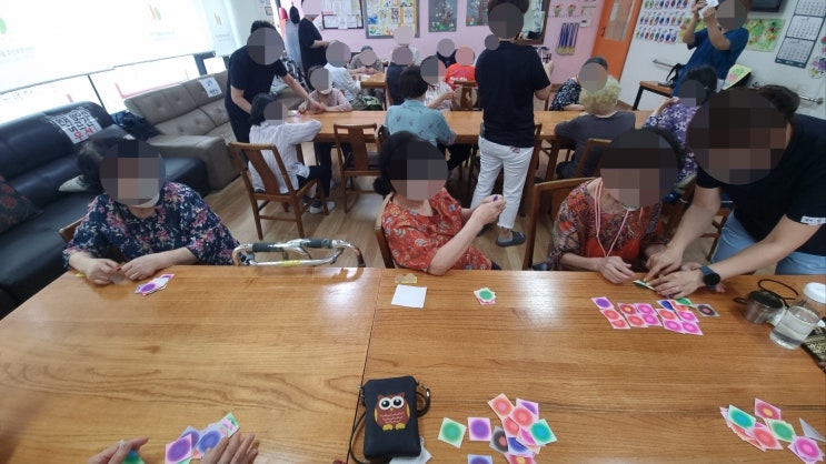 용인동백주간보호센터 반디재활주간보호센터 맞춤형 프로그램 아트별 접시 위의 과일 네이버 블로그