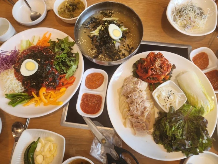 안산 대가보쌈과 냉채족발 ㅡ안산 검찰청 안산법원 근처 대한법조빌딩 1층 보쌈과 족발맛집방송가 화재만발 각종매체 안산맛집 집중
