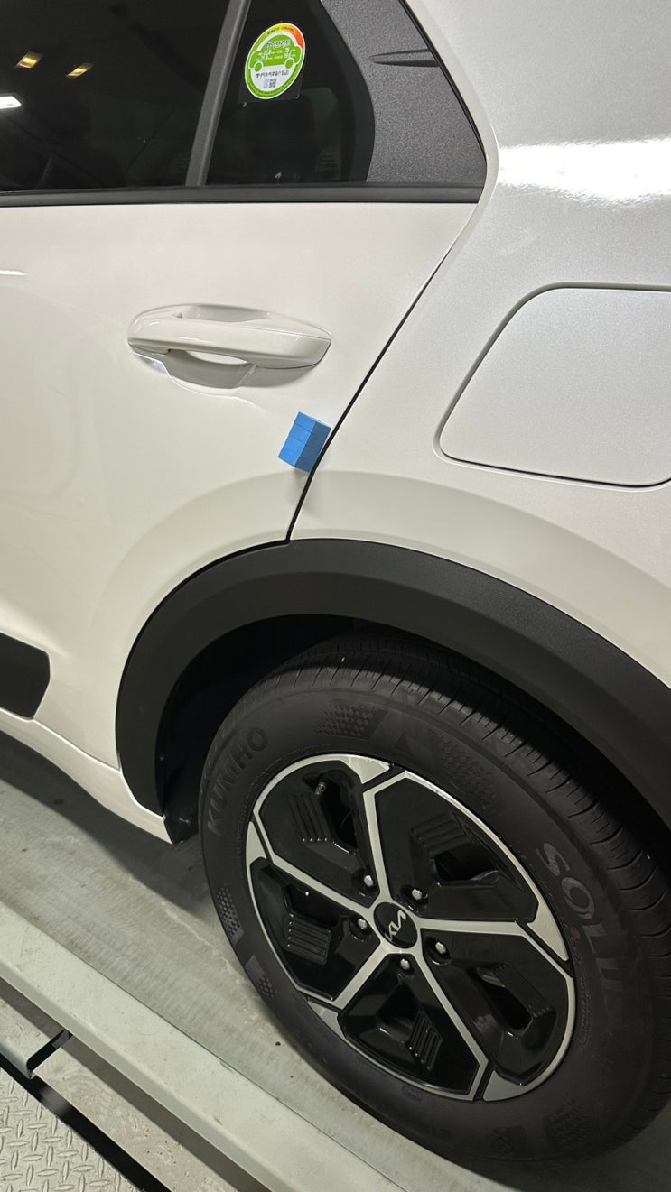 플라스틱복원제 R604 으로 가니쉬 복원하기 (초보운전, 긁힘, 스크래치, 사용법) : 네이버 블로그