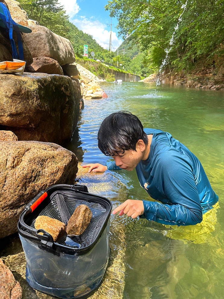 완주 동상계곡 평상 물놀이 무릎 깊이부터 2m 넘는 수심까지 한적한 숲속산장 네이버 블로그