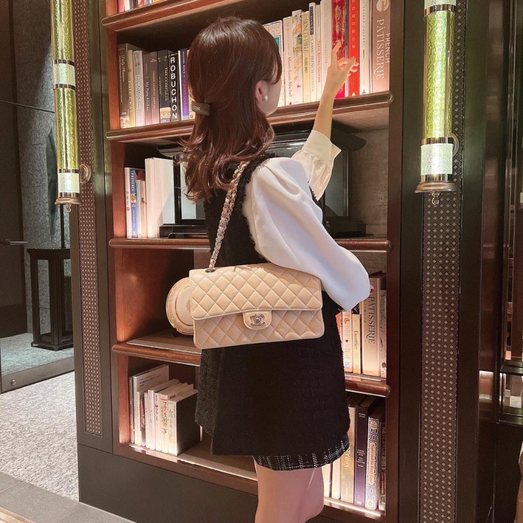 샤넬 가방 무게 가이드 클래식 스몰 미듐 보이백 22백 19백 미니 플랩백 종류 네이버 블로그