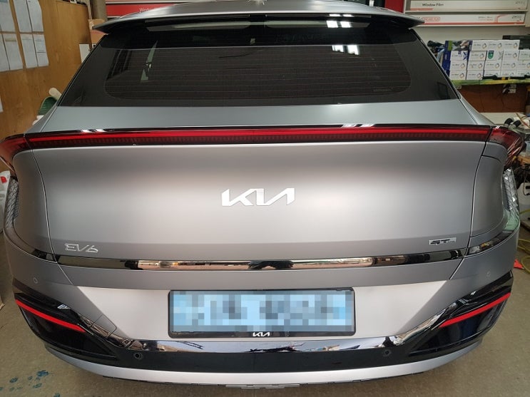 Ev6 차량 바닥 카펫에 탕 종류의 음식물을 쏟아 자동차 플로어 매트 교체로 염려 없어요 네이버 블로그