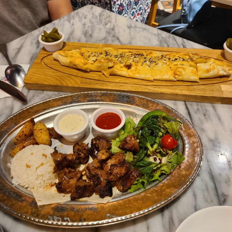 이태원 맛집 튀르키예인이 만드는 찐 튀르키예 음식 케르반 레스토랑 네이버 블로그