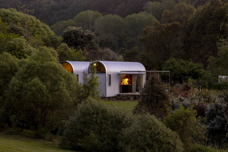 이동 설치 가능한, 아치형 모듈러 하우스, Studio House by William Samuels Architects ...