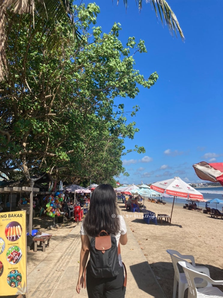 발리 2주 여행, 꾸따 (3) : 꾸따 비치, 꾸따 기념품, 크럼앤코스터, Benih cafe, 발리 공항, 스쿠터 항공, 싱가포르 항공 : 네이버 블로그