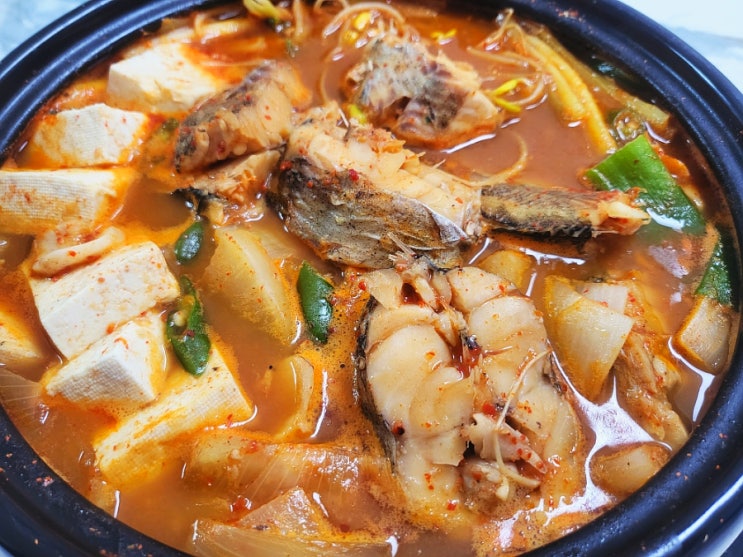 비오는날 저녁메인메뉴로 추천하는 동태찌개 끓이는법 술안주 베스트얼큰한 국물이 매력적인 동태탕 레시피 동태요리 소주안주 추천