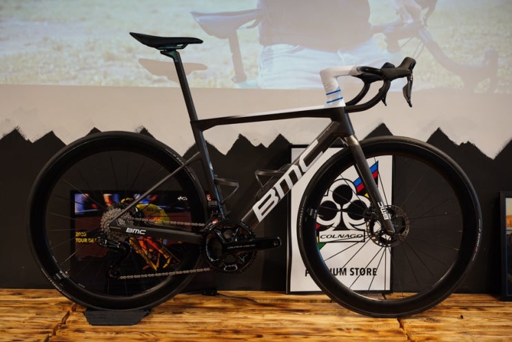 [자전거 연구소] BMC SLR 01 Two 듀라에이스 완성차 입고 : 네이버 블로그