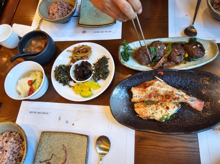 군자 미건테이블내돈내산 한정식 좋아하는 어머니 생신 겸 가족외식한정식은 아닌 곳 네이버 블로그
