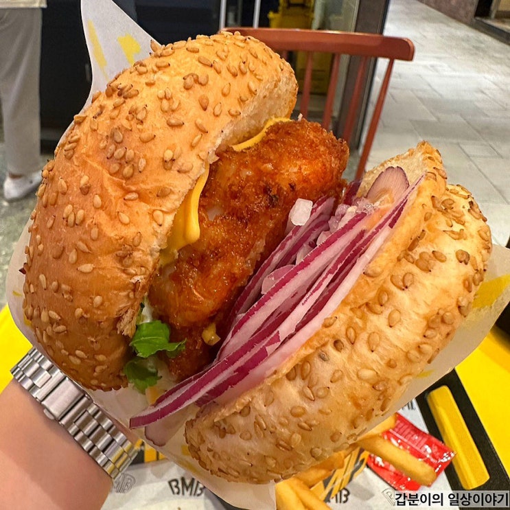 수지 성복동 블랙마스터버거 새우토핑이 꽉찬 수제버거맛집 방문리뷰주차꿀팁 수지구청맛집 새우버거 점심메뉴추천 수지맛