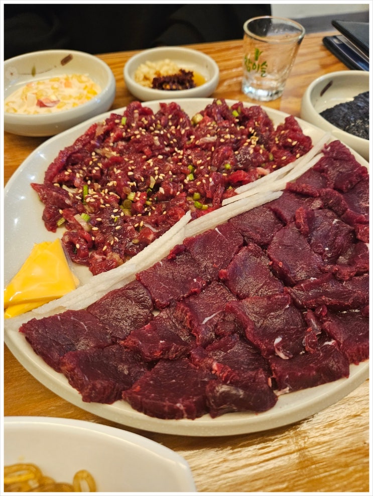 동성로맛집 유쾌한뭉티기 대구삼덕점 육회랑 뭉티기 한번에 즐기기 네이버 블로그