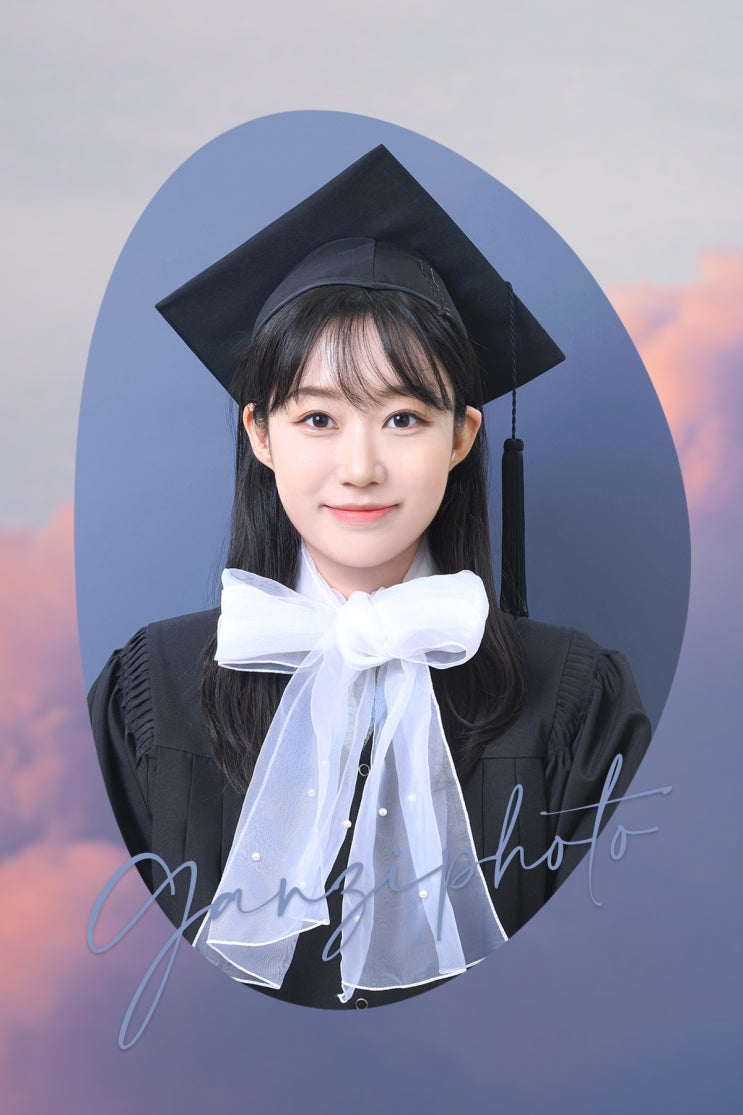 [간지 사진관]코스모스 졸업을 진심으로 축하드립니다🤍 서면 사진관 서면 학사모 사진 서면 졸업학사모 서면 졸업 사진관