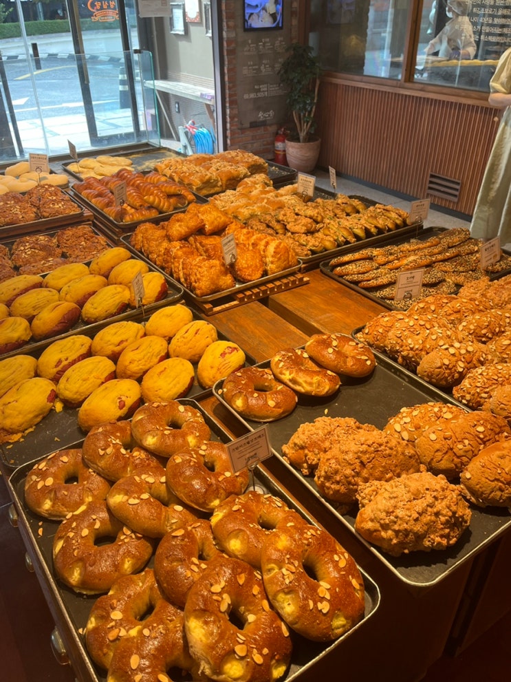 대전성심당 대전 빵 맛집 성심당 롯데백화점 대전점 오픈런 소금빵 나오는 시간 네이버 블로그