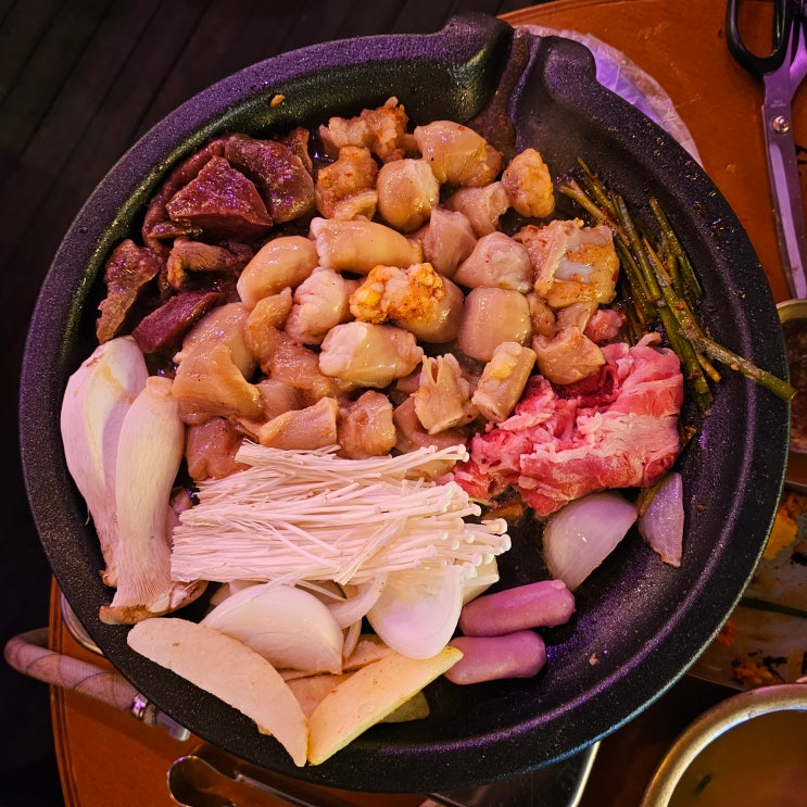 [신촌역 김덕후의곱창조] 신촌 무한리필 - 대창/곱창/신촌곱창 맛집 : 네이버 블로그