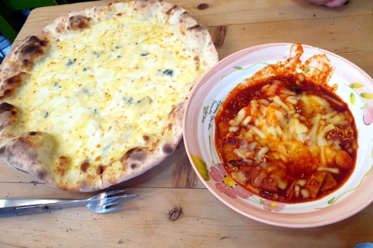 혜화 대학로 가성비 좋은 맛집 화덕피자와 떡볶이를 맛볼 수 있는 혜화돌쇠아저씨 후기 네이버 블로그
