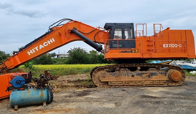 굴삭기(중고굴삭기)히타치EX1100-3판매/래드중기매매상사 : 네이버 블로그