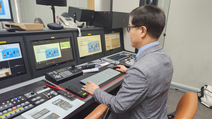 자살예방 교육 생명존중 교육 서울 언주중학교 자살예방을 위한 최고의 무기는 관심 입니다 한국자살예방센터 생명존중 전문강사