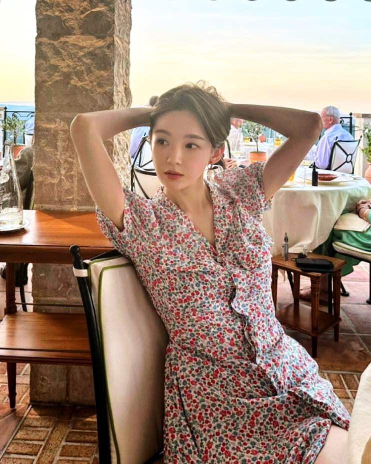 강민경 사복 패션 맥시 꽃무늬 원피스 브랜드 아비에무아 여자 프렌치시크룩 네이버 블로그