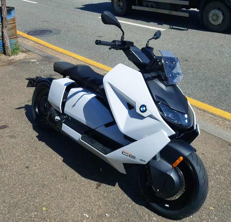 BMW 전기 스쿠터 시승 후기 ( + BMW CE04 리뷰 ) : 네이버 블로그