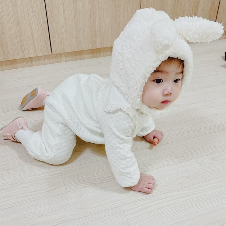 아기 기는 시기 뒤집기 배밀이 연습 주의할 점 네이버 블로그