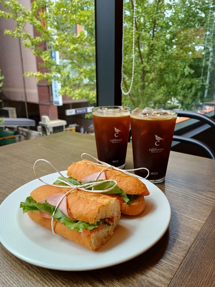 대전 둔산동 시청 근처 약속 장소로 좋은 브런치 빵 맛집 캘리포니아 베이커리and카페 네이버 블로그