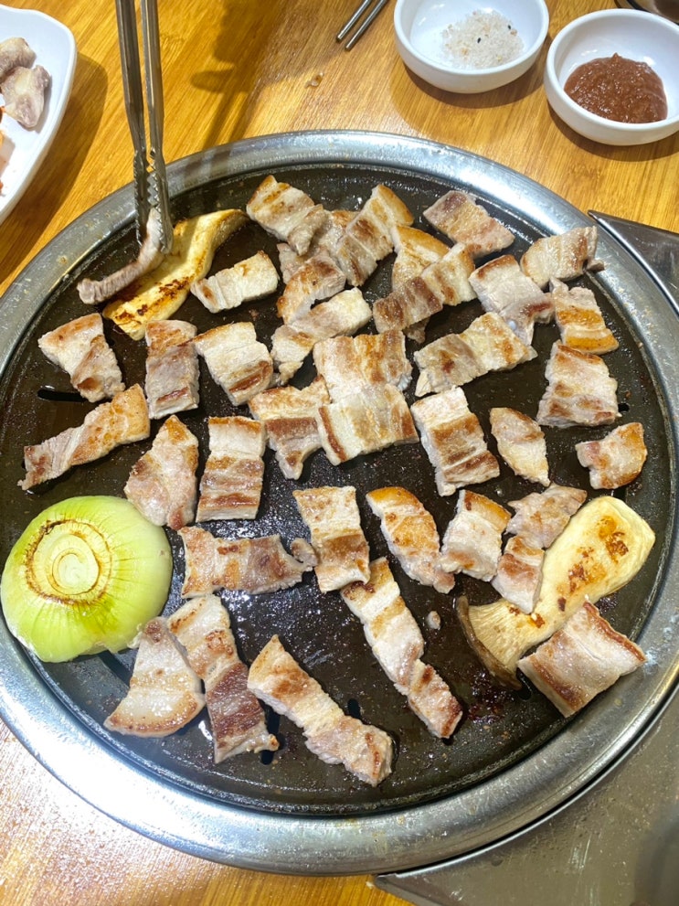 깨끗하고 넓어서 외식•회식하기에 좋은 고기집 익산 영등동 스마일정육식당” 네이버 블로그