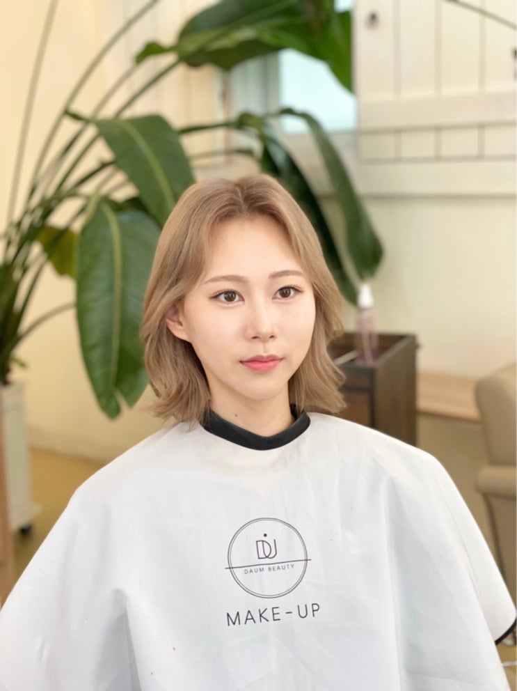 사진촬영하기전 메이크업샵을 찾으신다면 전주메이크업샵 다움뷰티의 프로필사진메이크업으로 예쁜헤어메이크업을 추천해요♥ 네이버 블로그