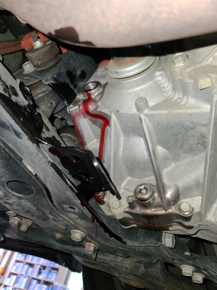 렉서스 Nx300h 하이브리드 오토미션 뒤 디퍼렌셜 오일 교환 교체 서대문 은평 마포 종로 성북 강북 노원 중랑 양천 구로 관악