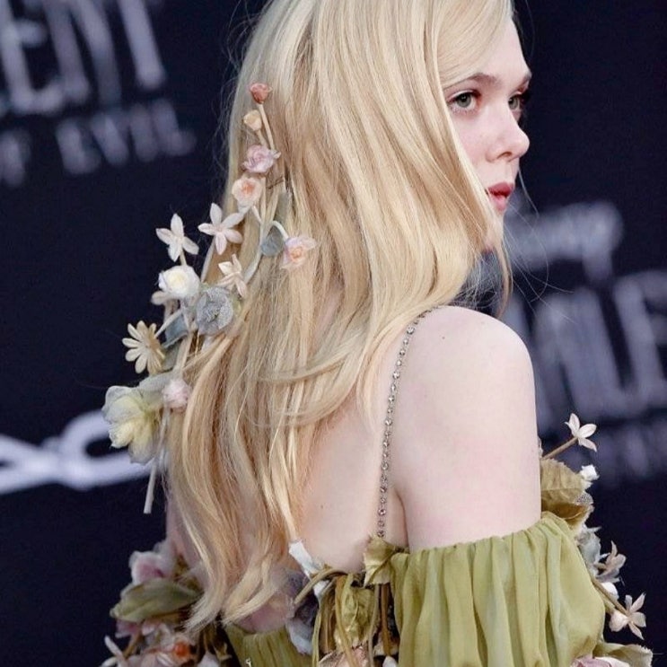 엘르 패닝 Elle Fanning 사진 모음 짤털 (2) : 네이버 블로그