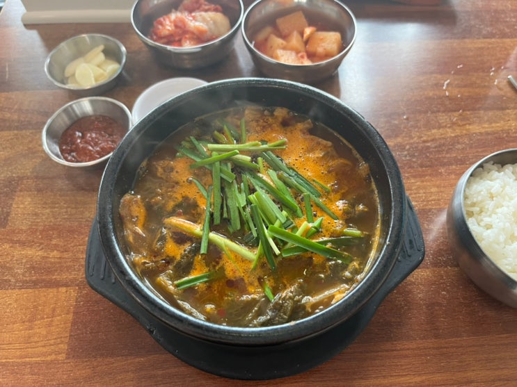 대전여행 꼭 가봐야 할 맛집 둔산동 태평소국밥에서 육사시미 소내장탕 먹어봤어요~ 네이버 블로그