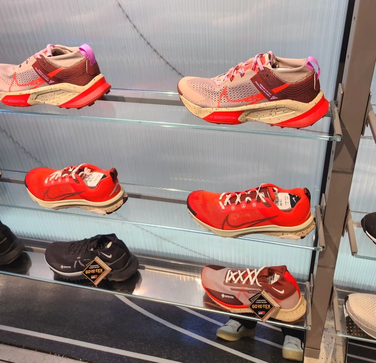 나이키 운동화가 담아낸 러닝 ZOOMX, 가을 트랙을 위한 1등 신발 : 네이버 블로그