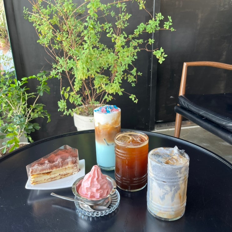 태안카페 하버무드 에서 바다뷰 감상해요 : 네이버 블로그